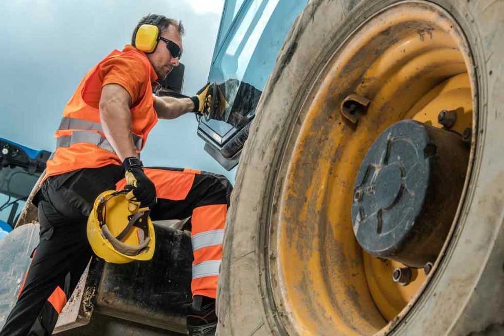 Professional Heavy Equipment Training | WCT | Washington